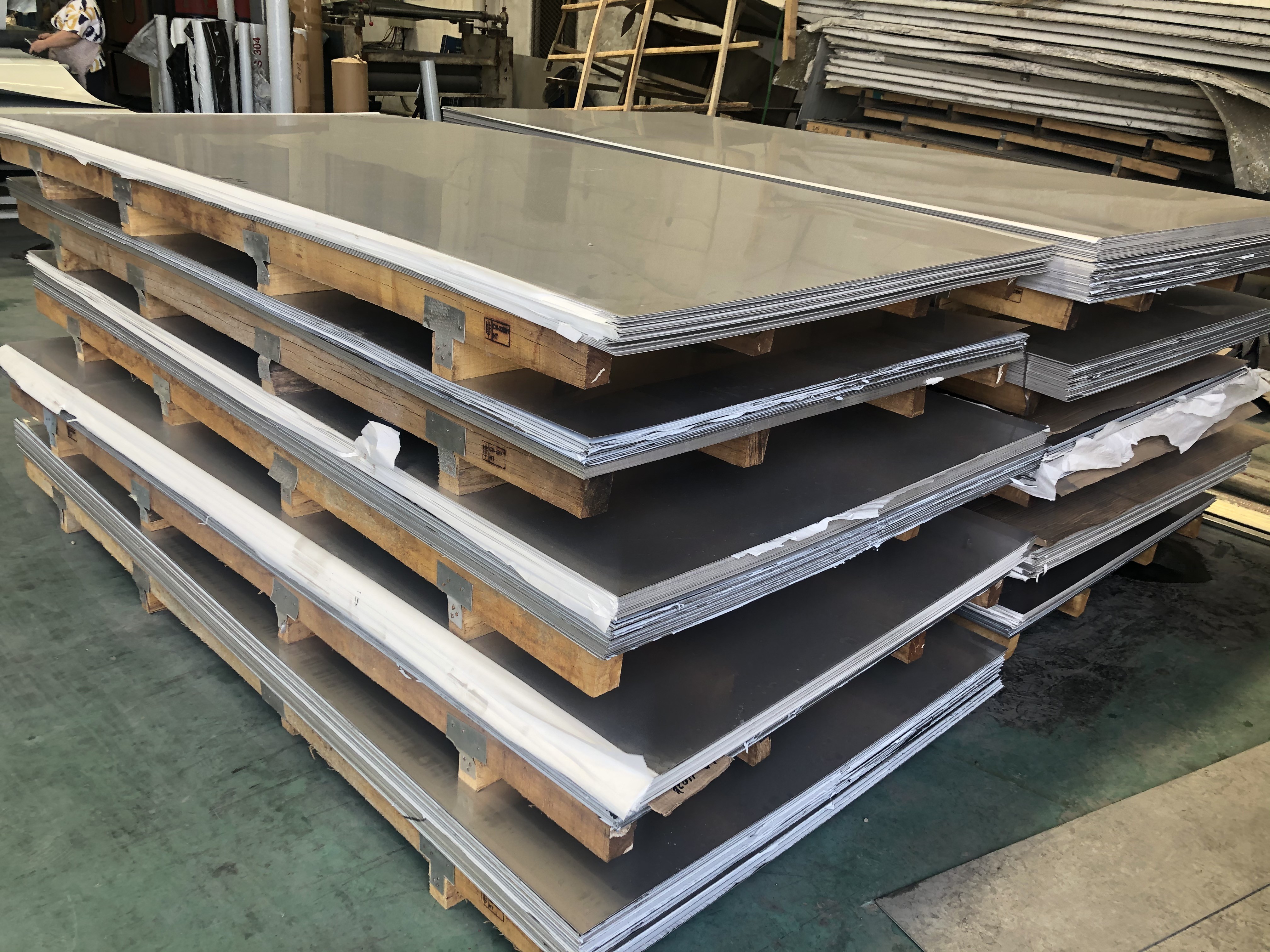 The types of steel plate materials